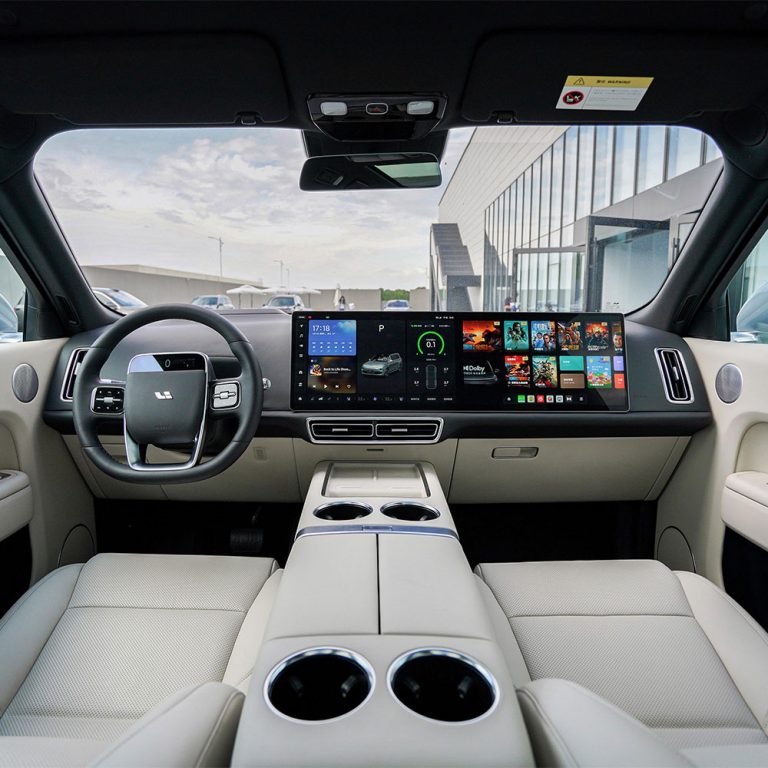 Li L9 - Borderless Car