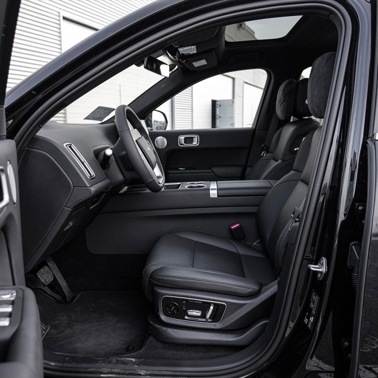 Li L7 - Borderless Car