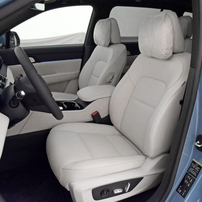 Li ONE - Borderless Car