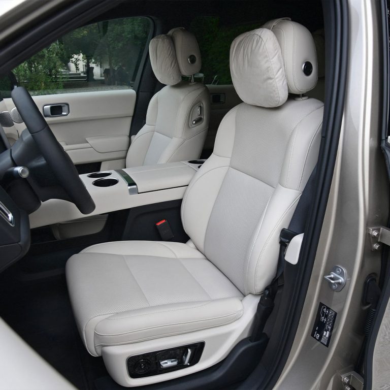 Li L8 - Borderless Car