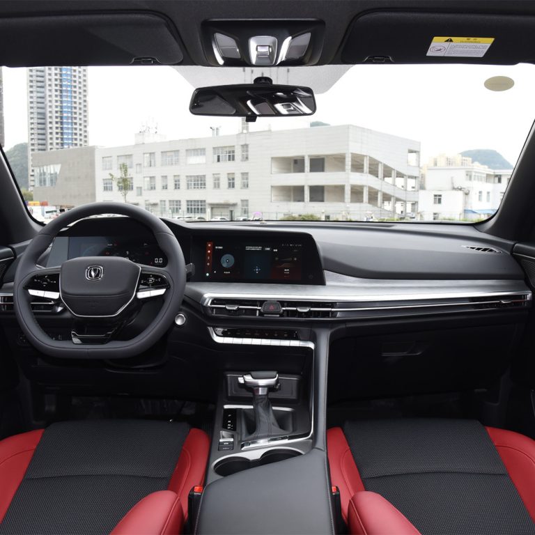 Changan CS35 PLUS - Borderless Car