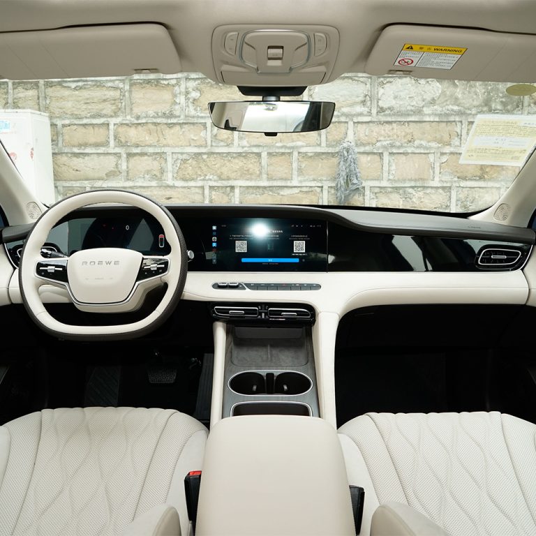 Roewe D7 EV - Borderless Car