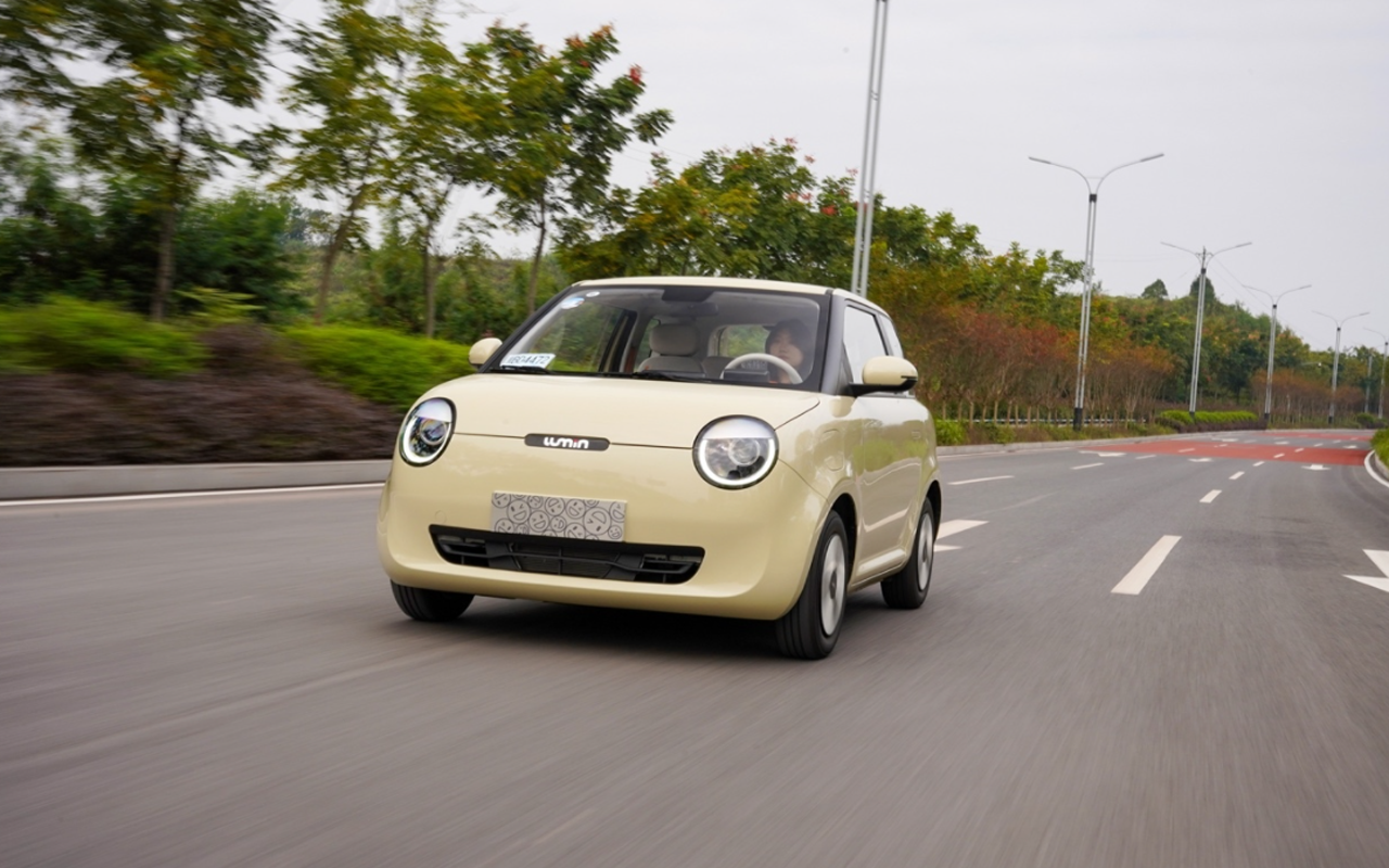 The 10 Best Small Electric Cars: Convenience Meets Performance - Borderless Car