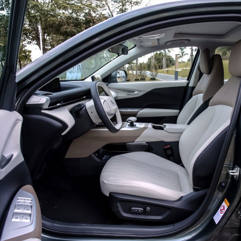 Changan NEVO A05 - Borderless Car