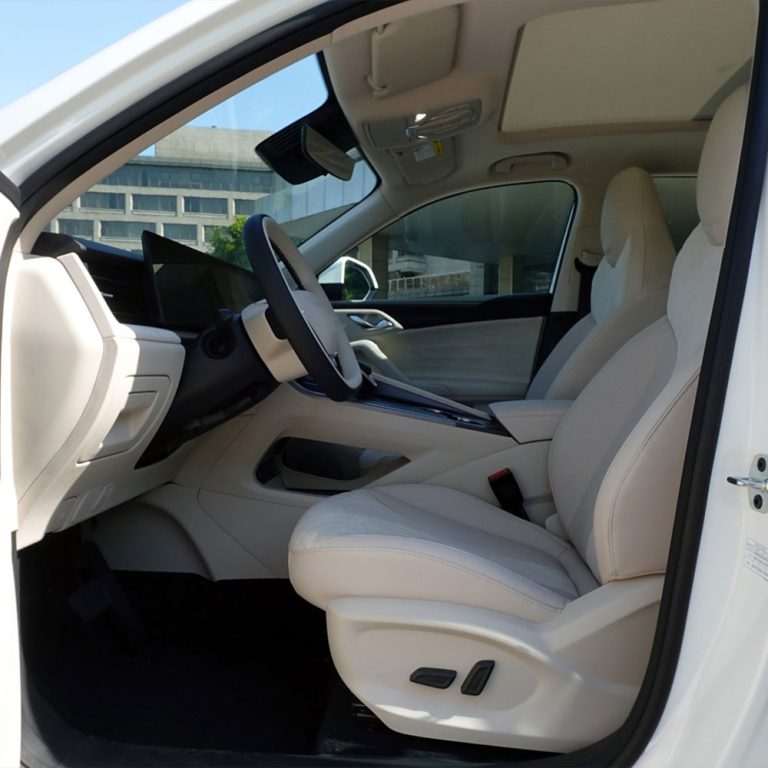 Roewe D5X DMH - Borderless Car